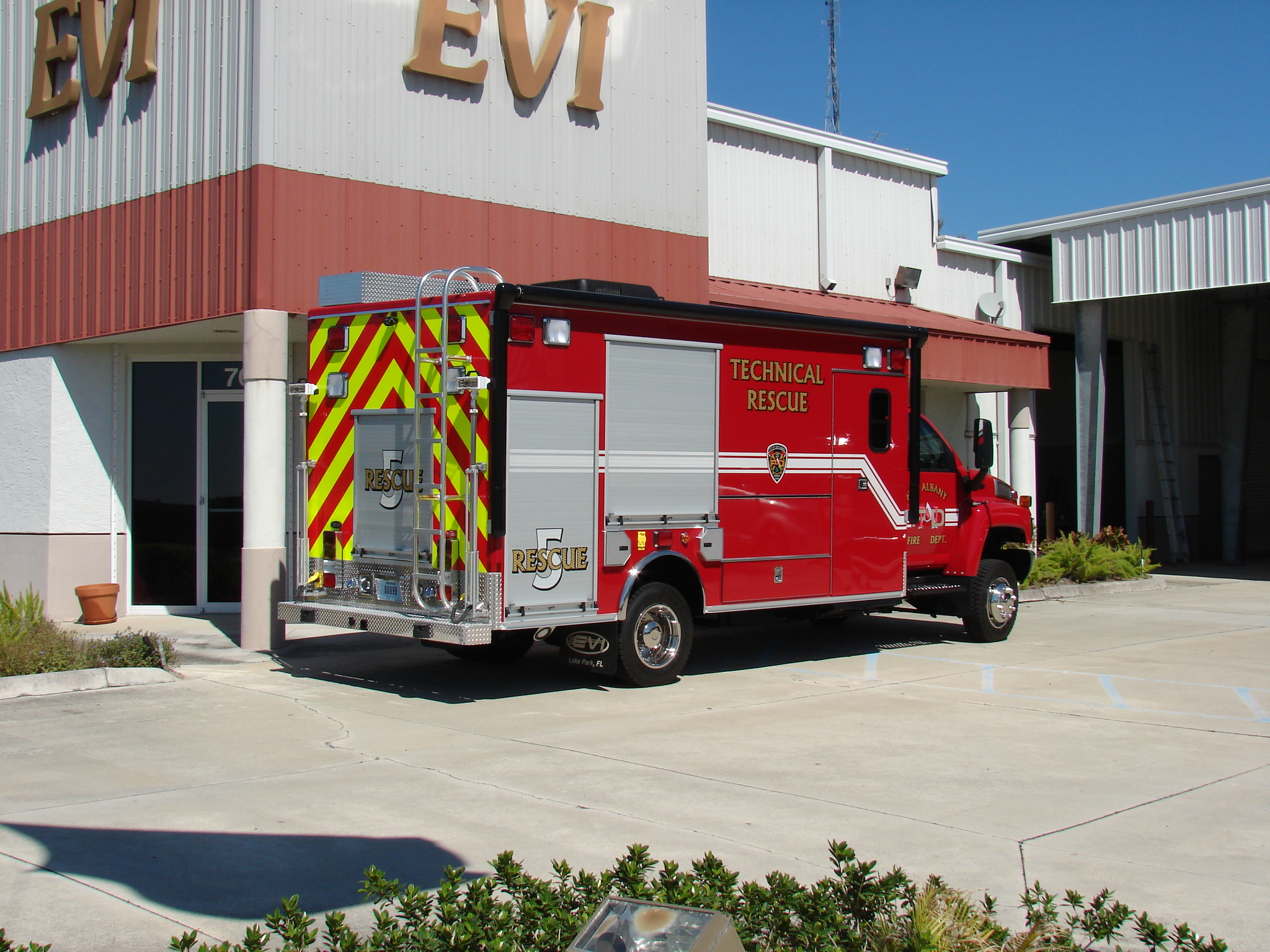 Water Rope Rescue - New Albany Fire Dept. | EVI