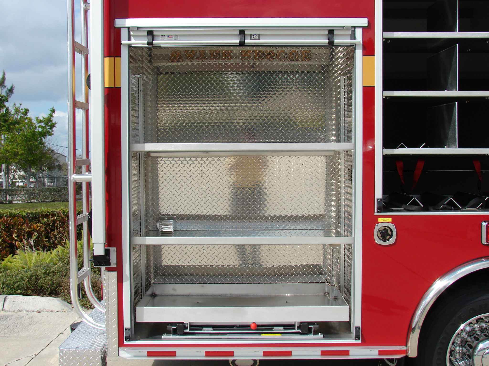 Dive Response - Emergency Service Vehicles - Fire Rescue | EVI