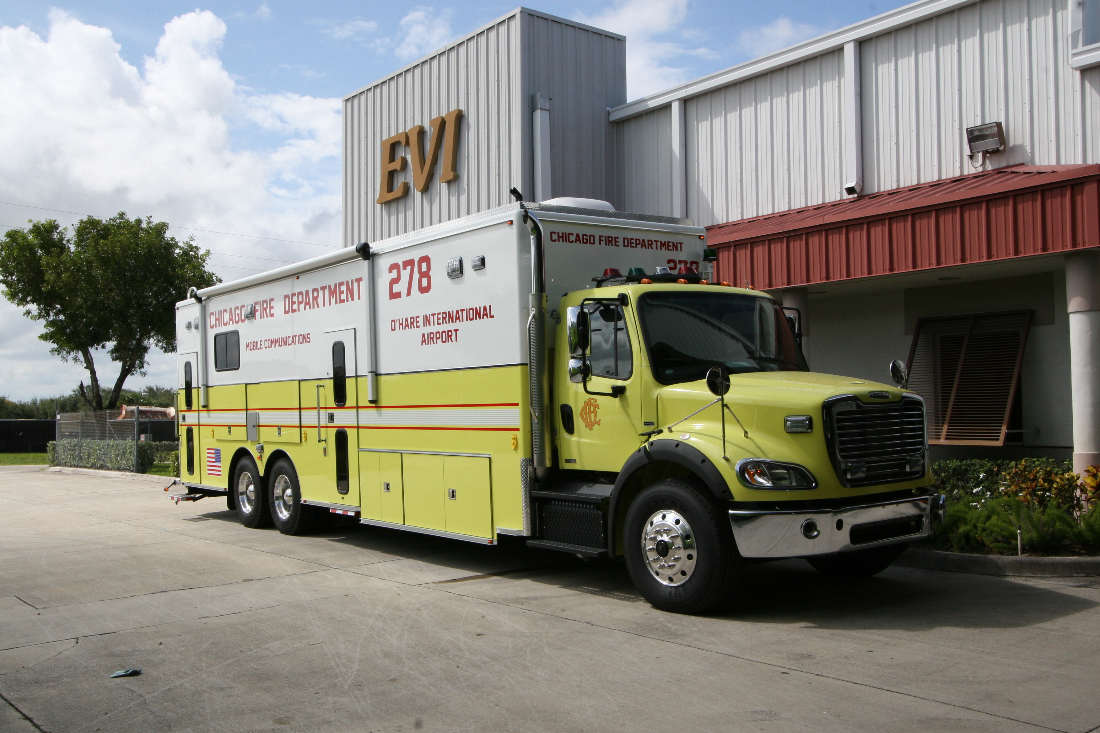 Fire Rescue Mobile Comand Post - Chicago Fire Dept. | EVI