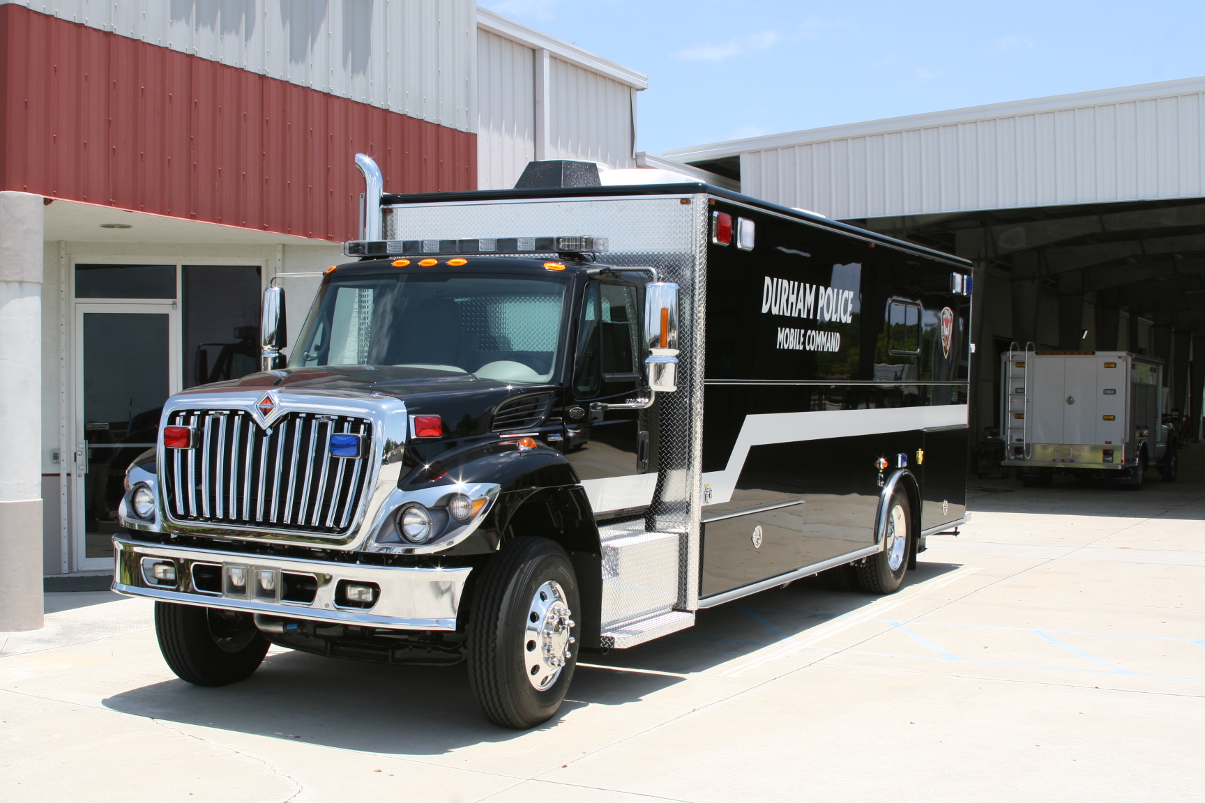 Mobile Command Vehicle - City of Durham Police Deprt.| EVI