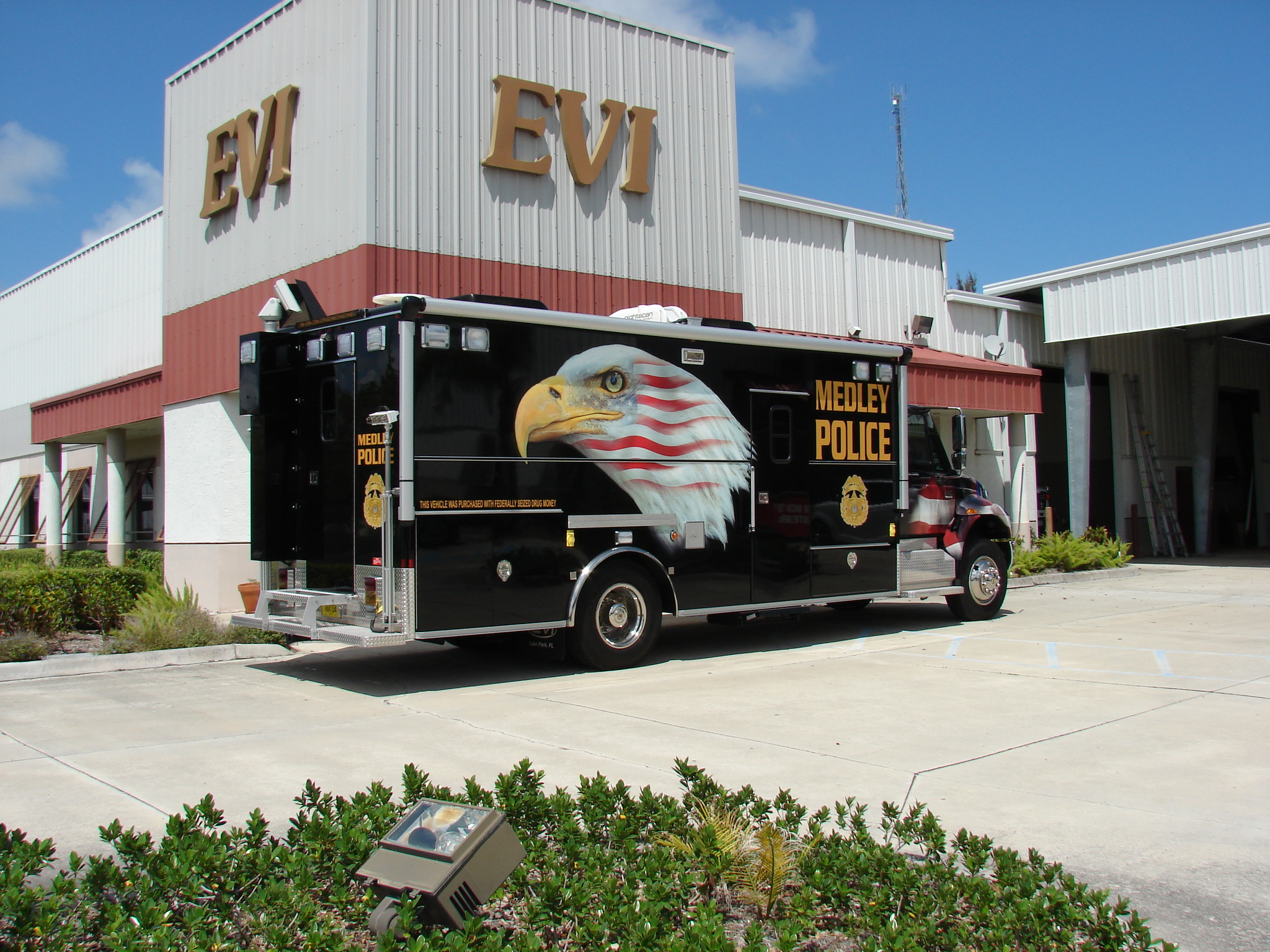 Law Enforcement Command Vehicle - Town of Medley | EVI