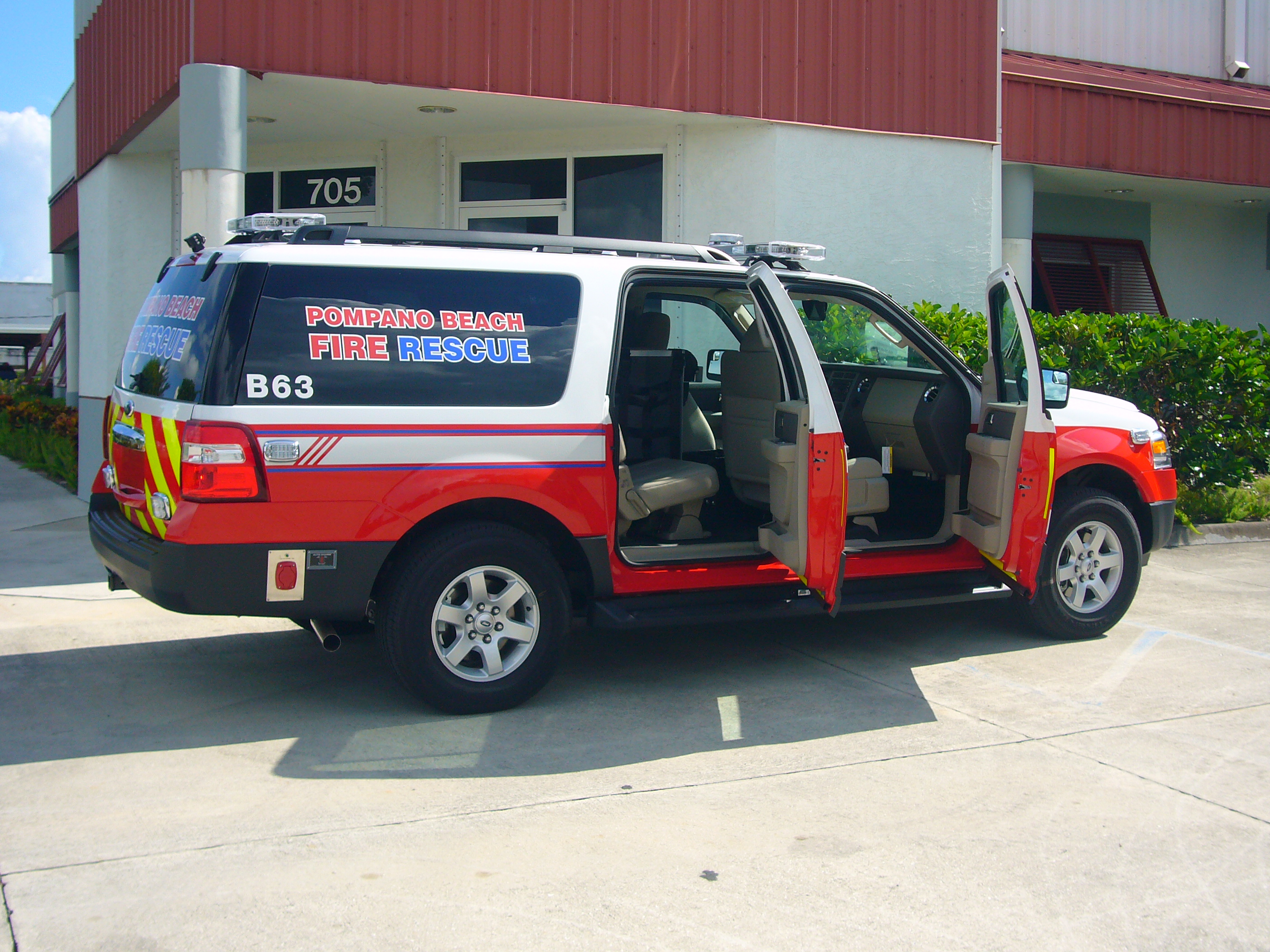 Battalion Chief SUV - Pompano Beach Fire Rescue | EVI