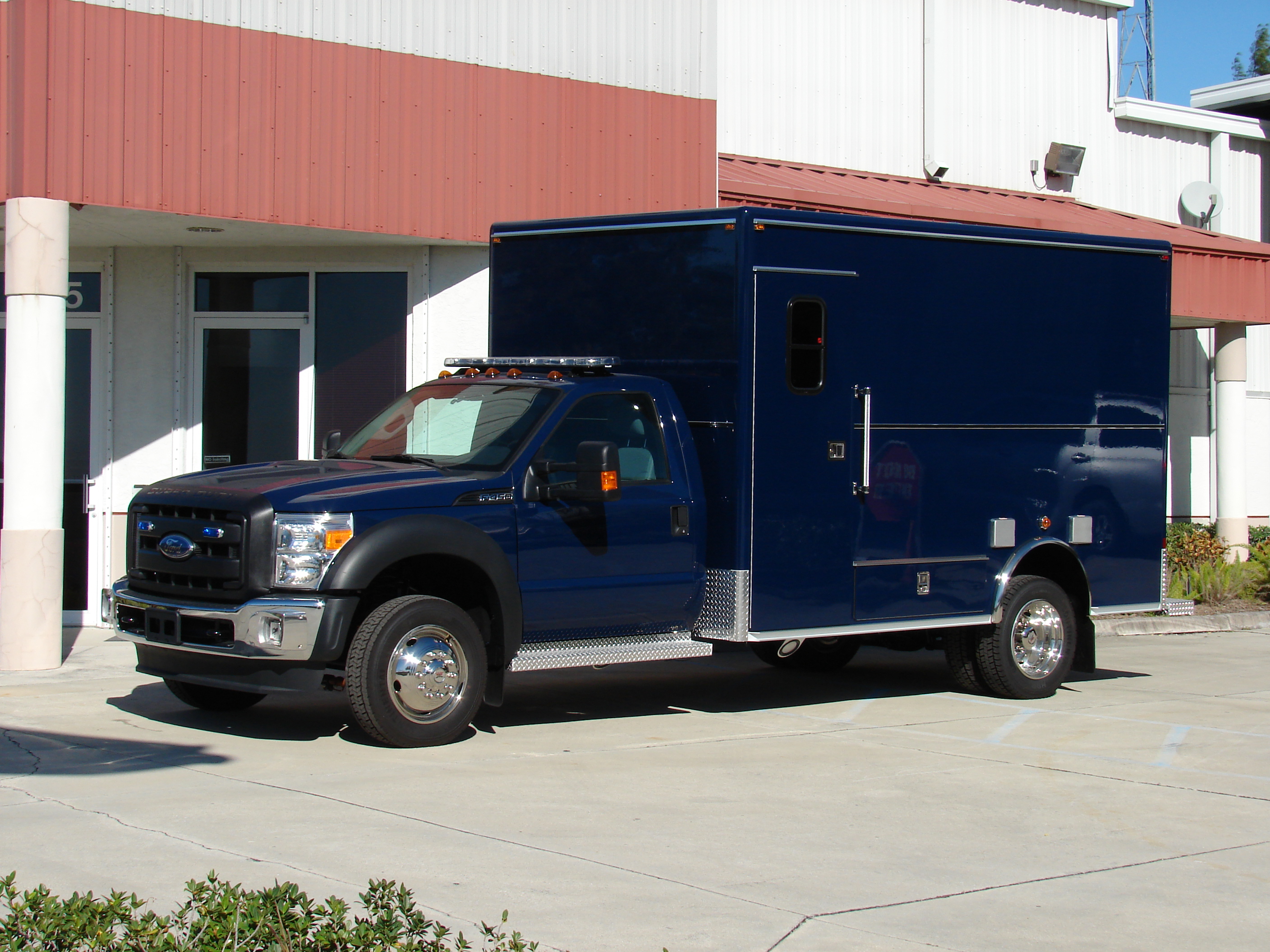 Tactical Rapid Respnse Vehicle - Puerto Rico P.D | EVI