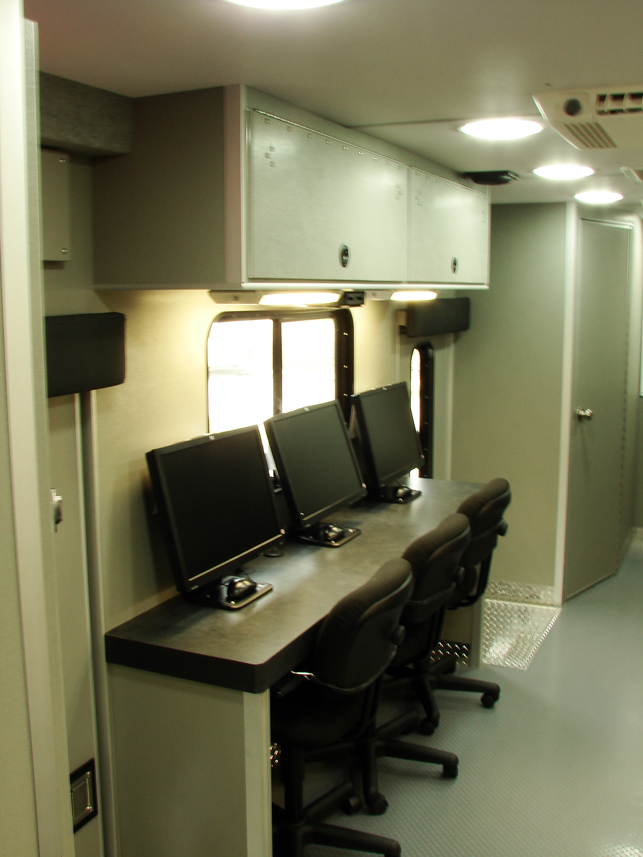 Mobile Command Step Van Unit - Interamerican University of PR | EVI