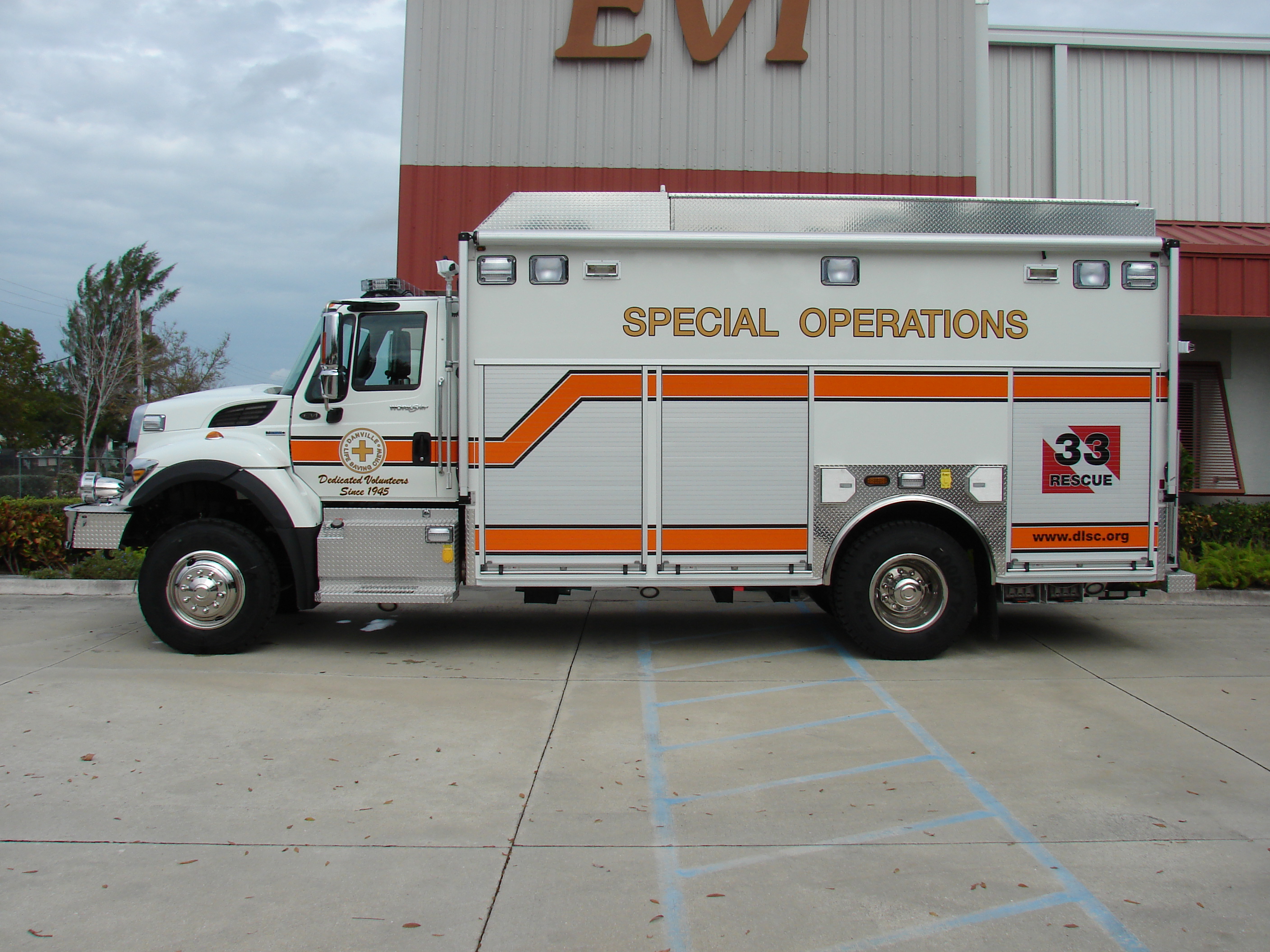 Dive Rescue Vehicles 17-Ft. Walk-In-Danville Rescue Squad | EVI
