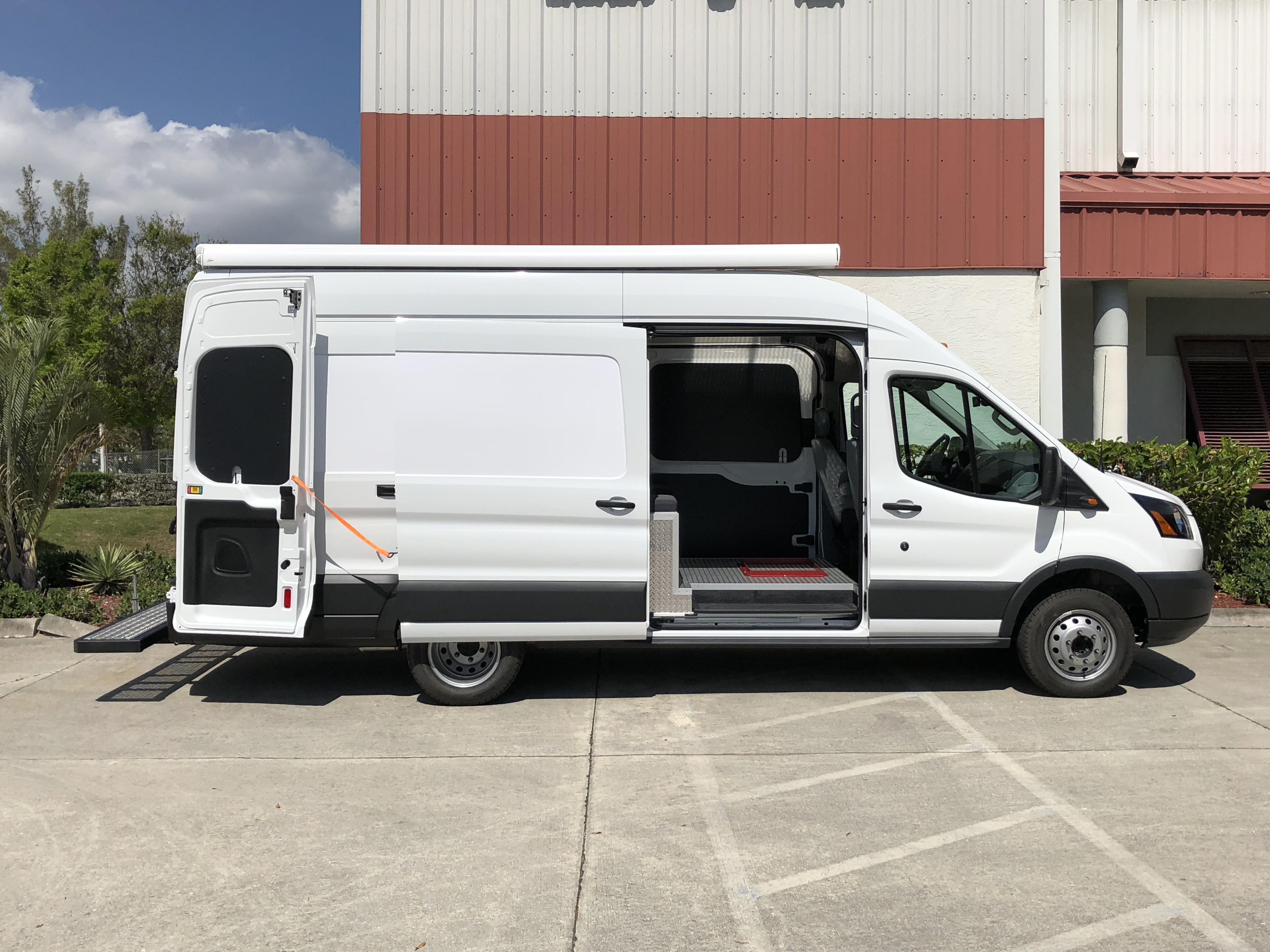 SWAT Van Conversion - Hollywood PD | EVI