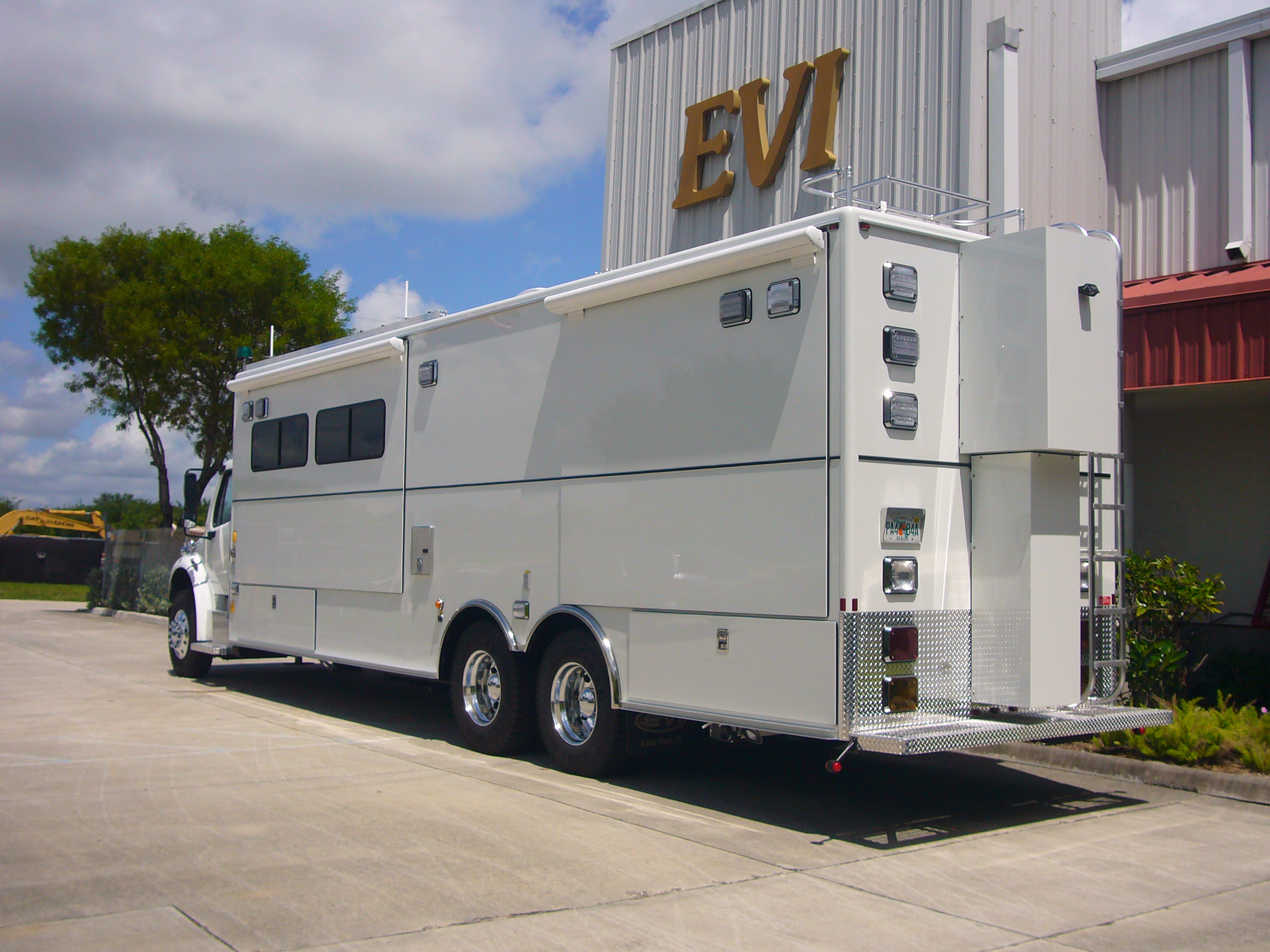 Mobile Communication / Command Vehicle - Seacoast Chief Fire | EVI