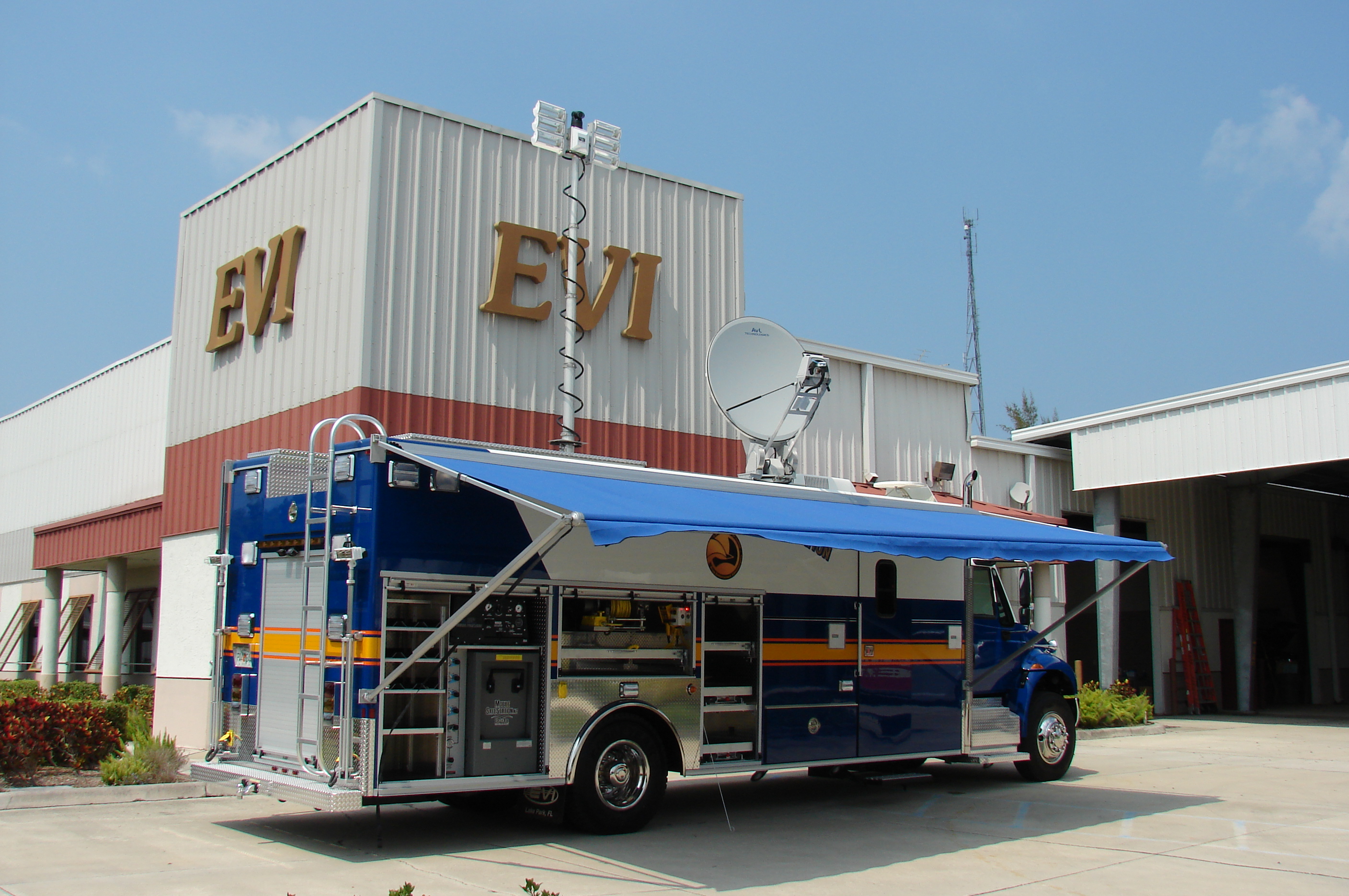Lab Mobile Command Vehicle - DEA | EVI