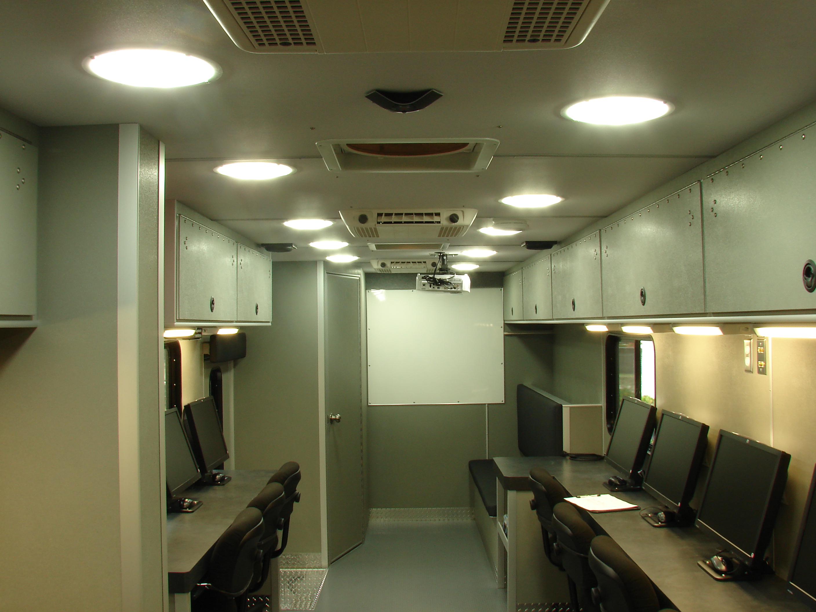 Mobile Command Step Van Unit - Interamerican University of PR | EVI