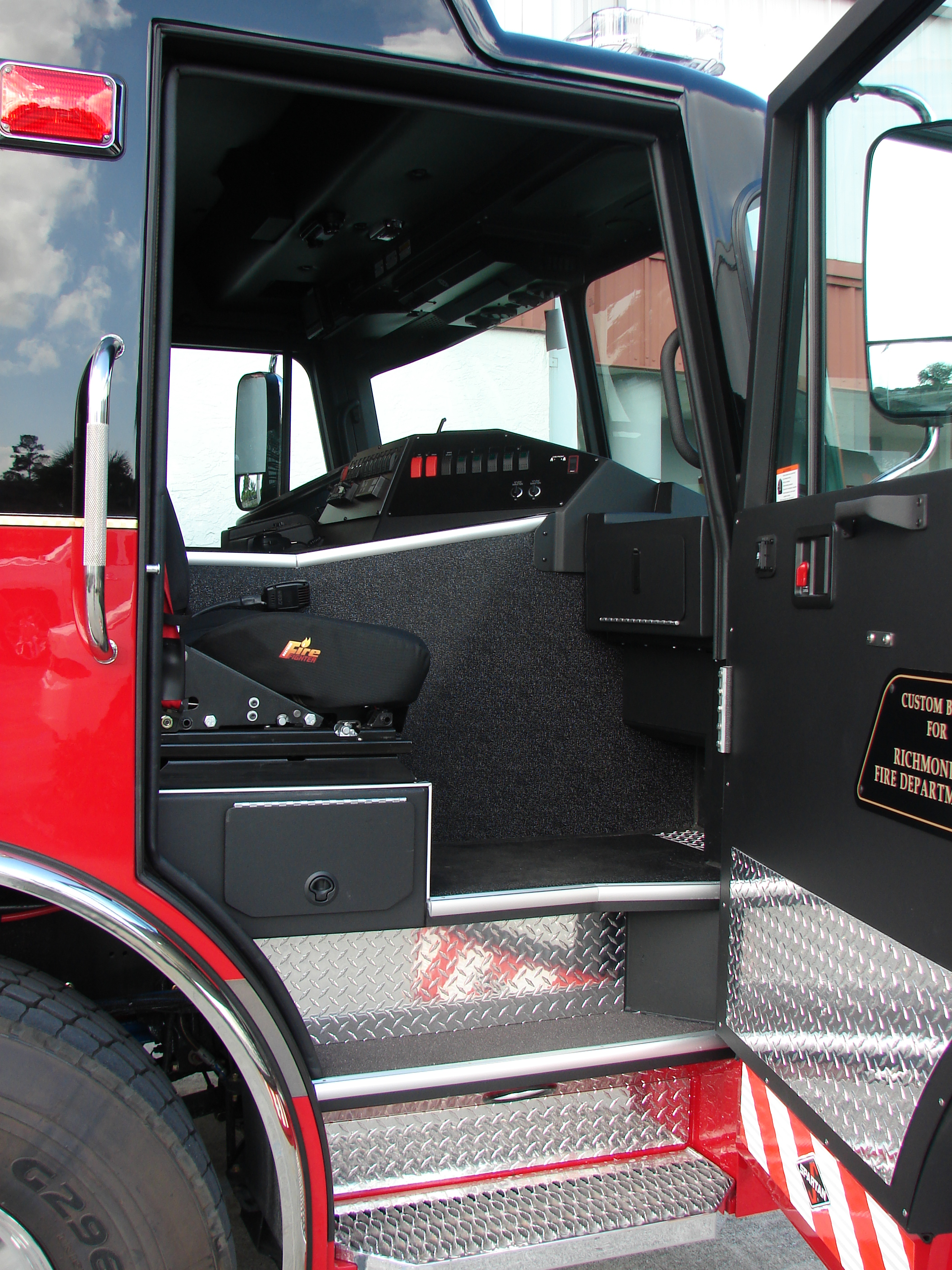 Walk Around Heavy Rescue - Richmond Fire Dept. | EVI