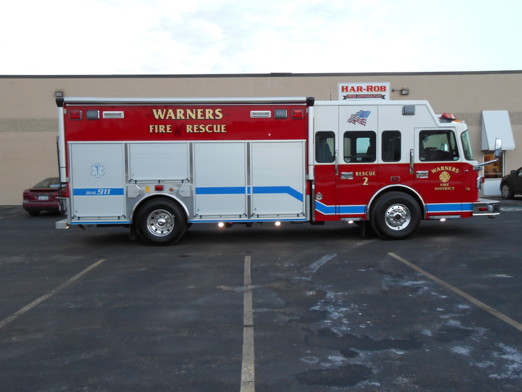 Medium Rescues Apparatus 17-Ft. - Warners Fire Department | EVI