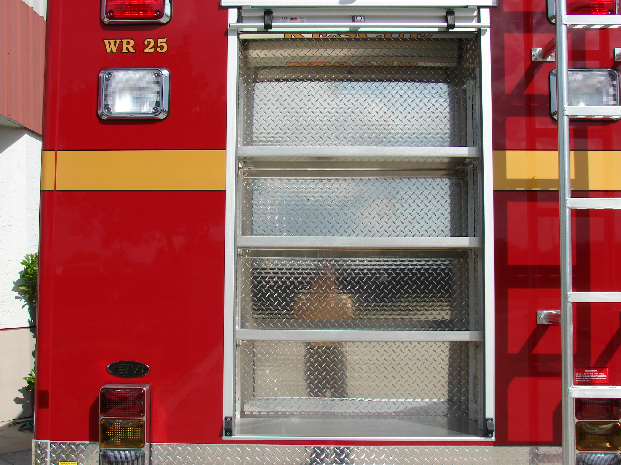 Dive Response - Emergency Service Vehicles - Fire Rescue | EVI