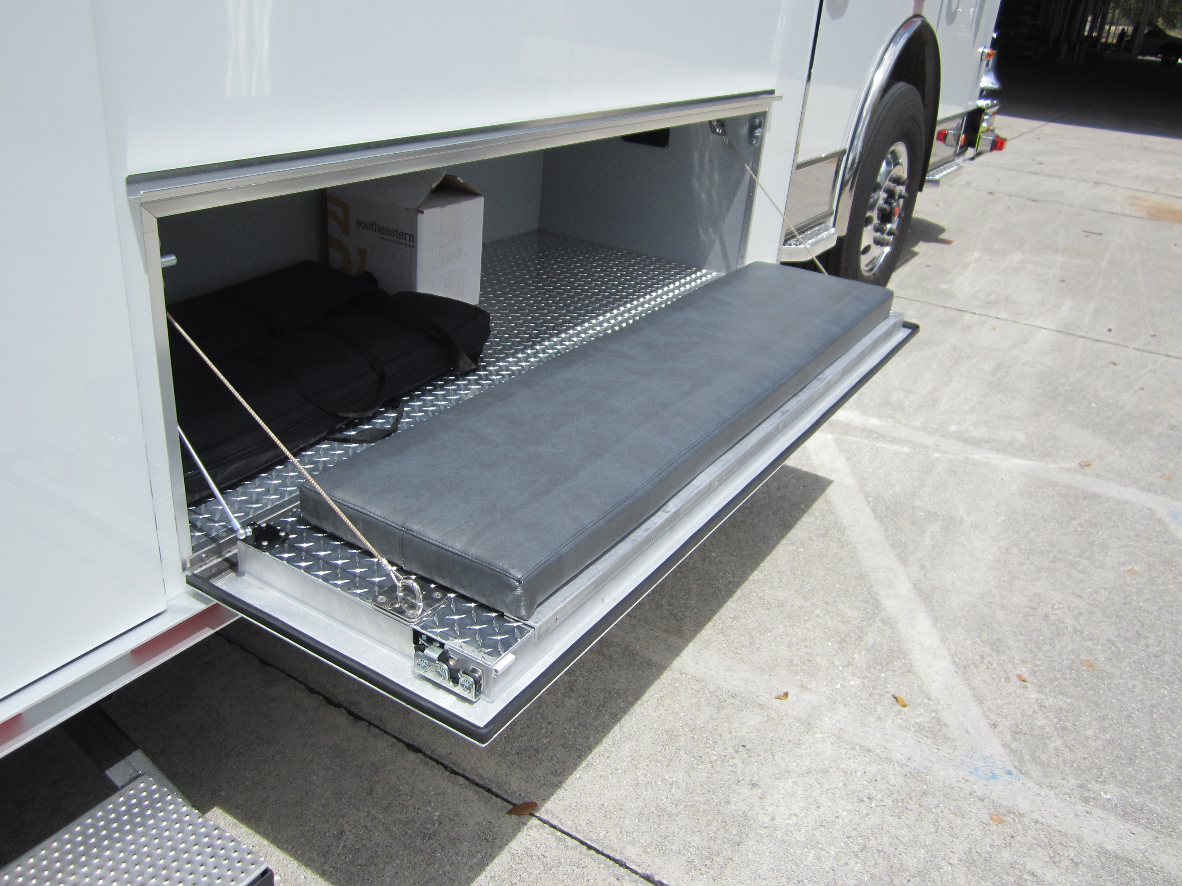 Mobile Command Vehicles - Fire Rescue | EVI