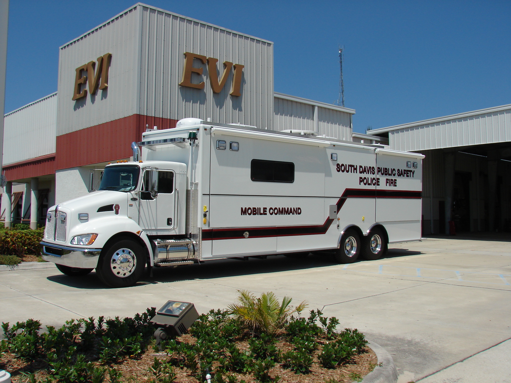 Mobile Command Vehicle Fire/Police - S. Davis Metro Fire | EVI