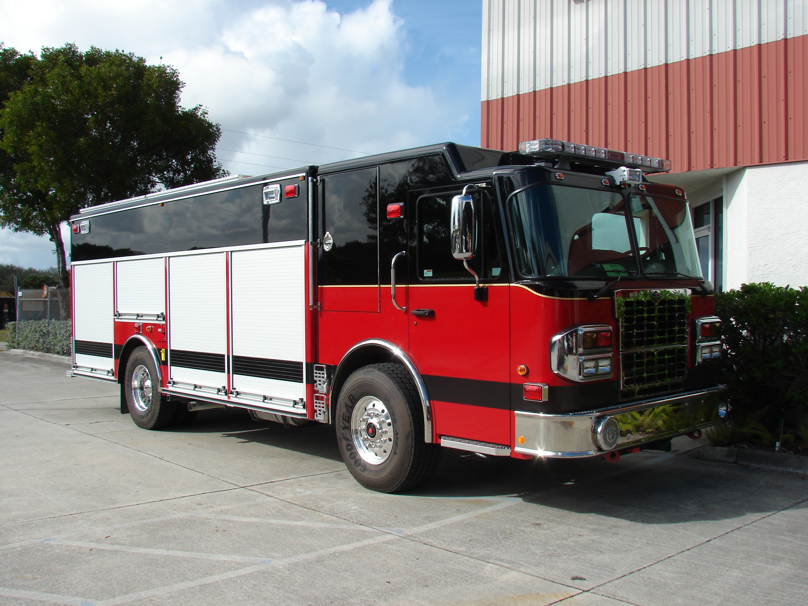 Walk Around Heavy Rescue - Richmond Fire Dept. | EVI