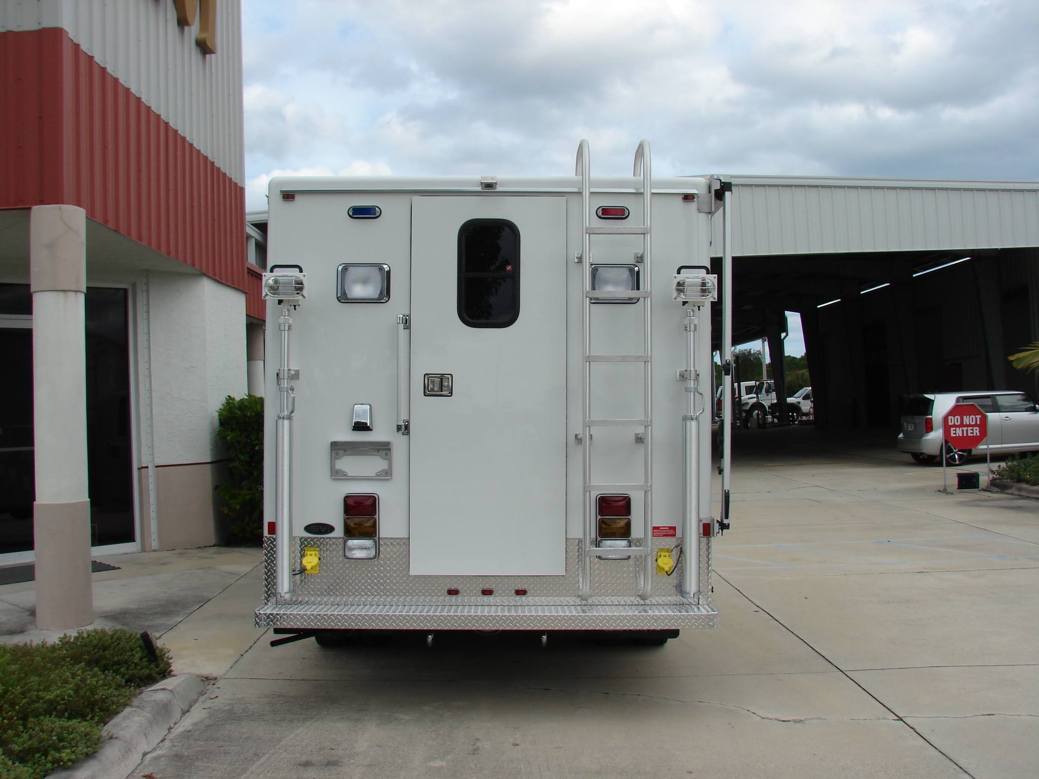 EVI Custom Specialty Vehicles | Drug Enforcement Administration (DEA)