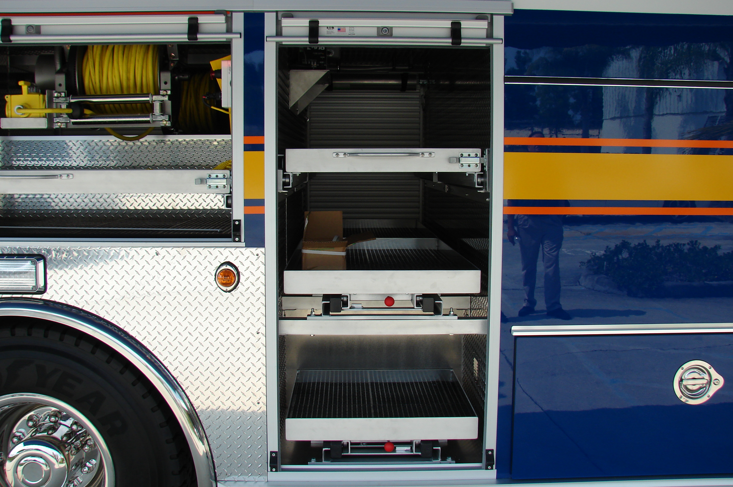 Lab Mobile Command Vehicle - DEA | EVI