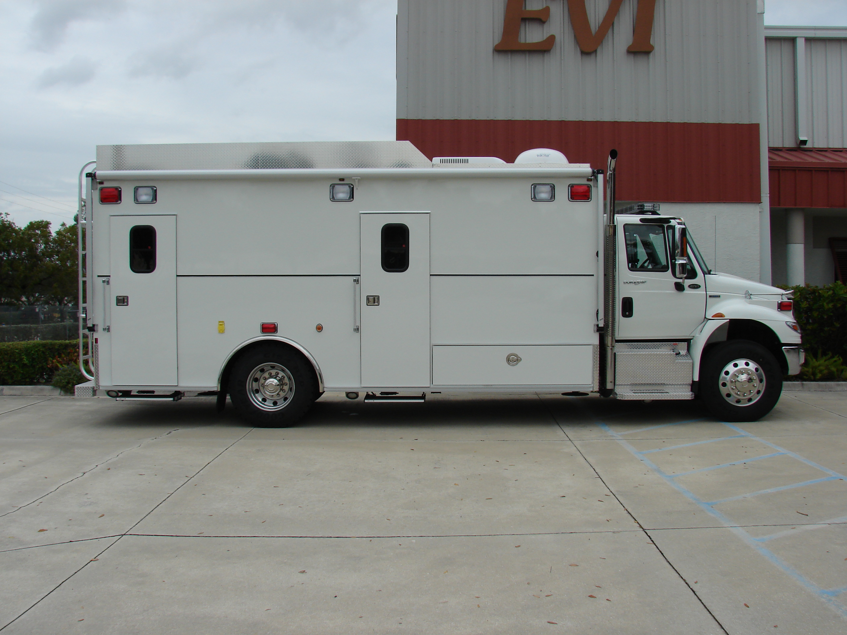 EVI Custom Mobile Command Units|Washington County Region 13 Task Force
