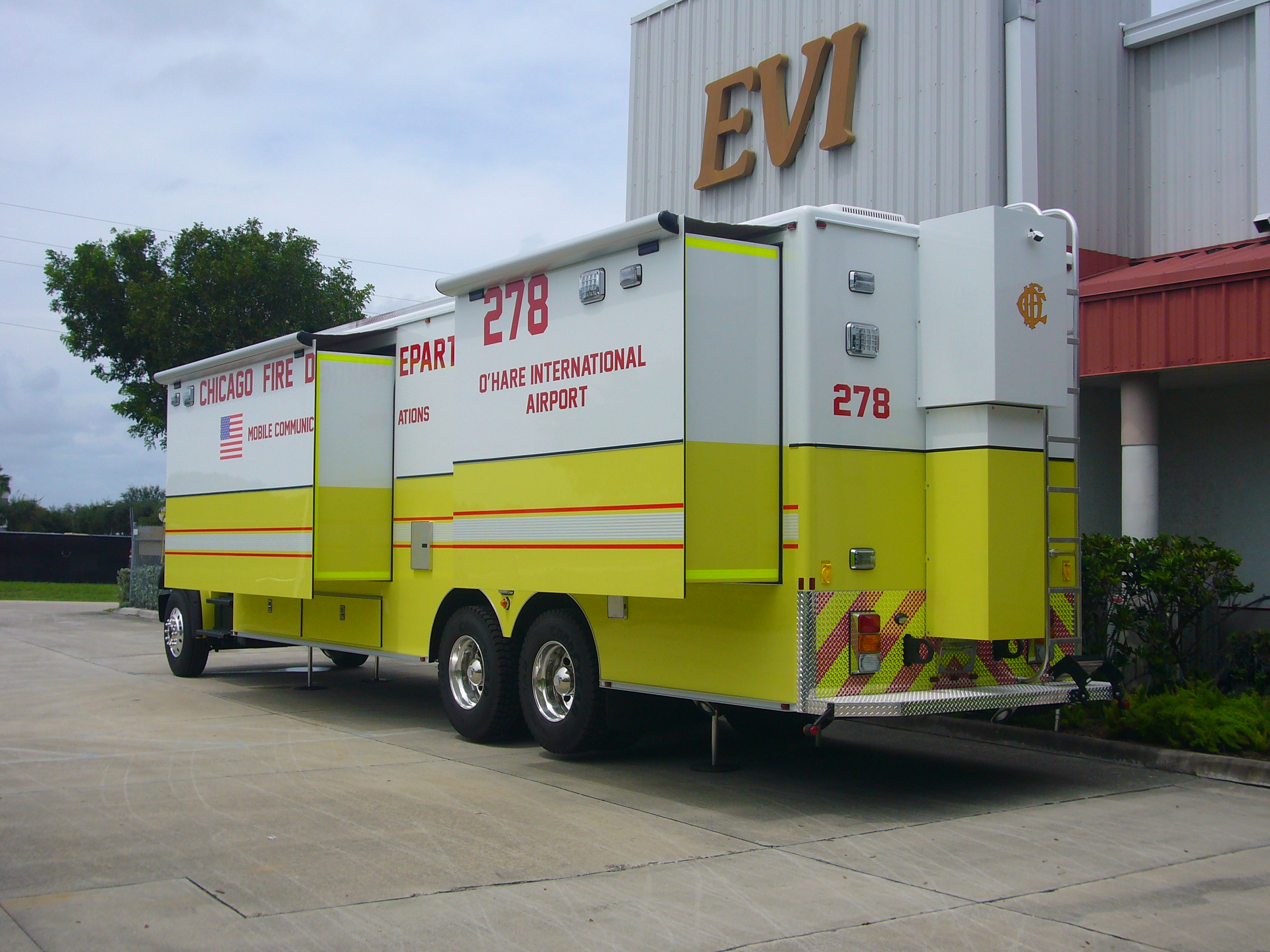 Fire Rescue Mobile Comand Post - Chicago Fire Dept. | EVI