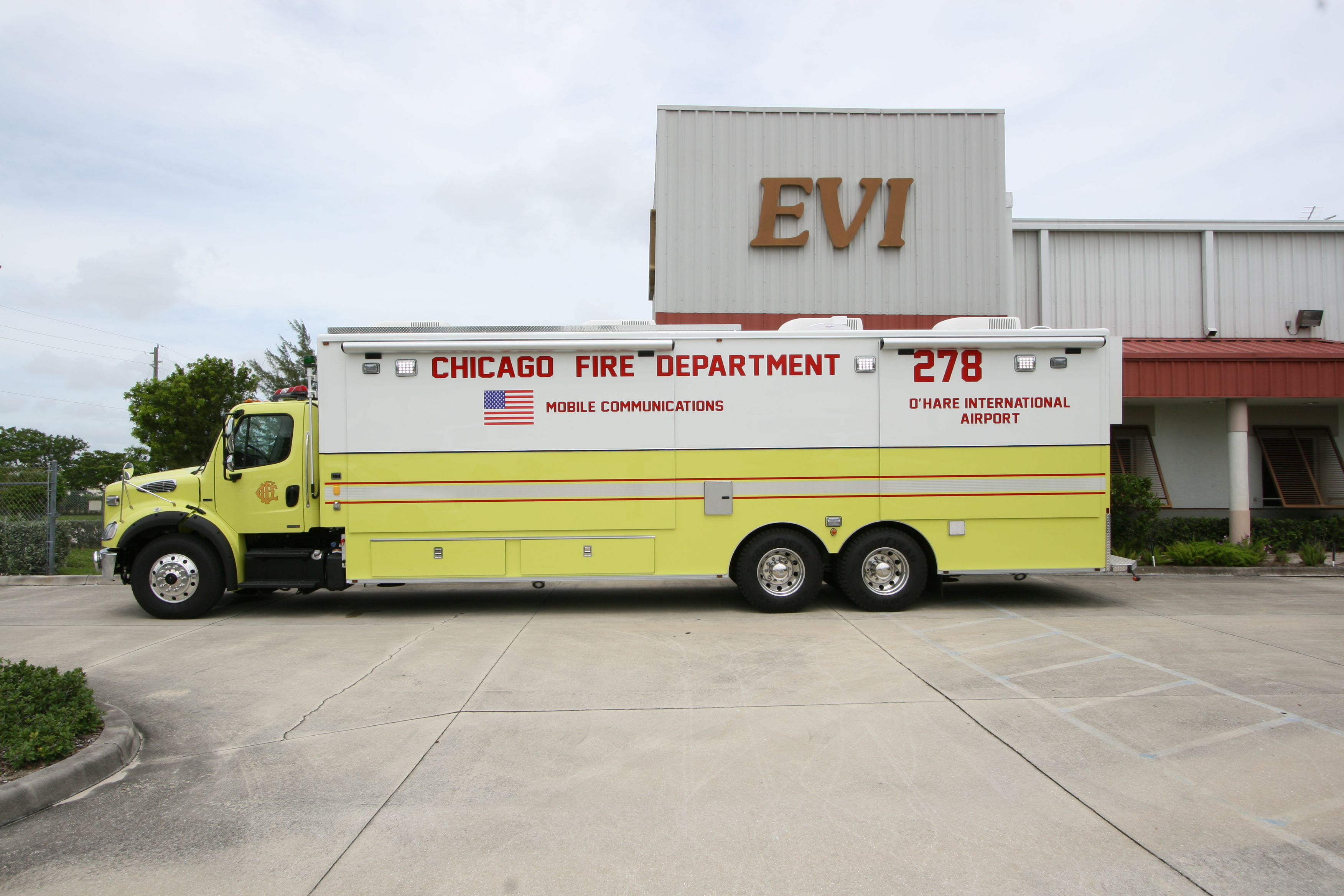 Fire Rescue Mobile Comand Post - Chicago Fire Dept. | EVI