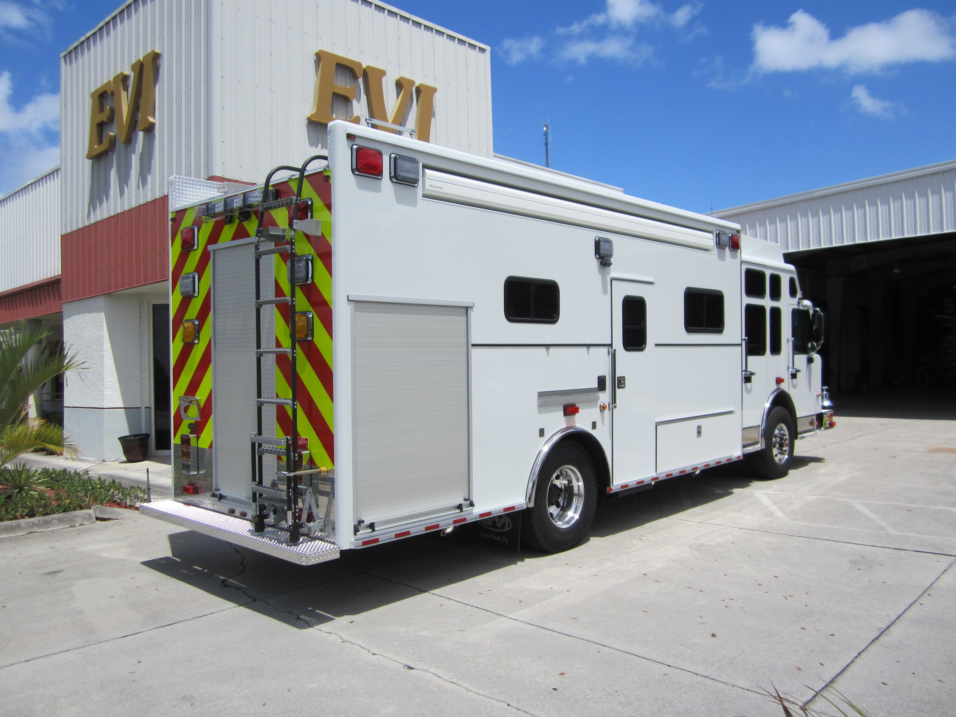 Mobile Command Vehicles - Fire Rescue | EVI