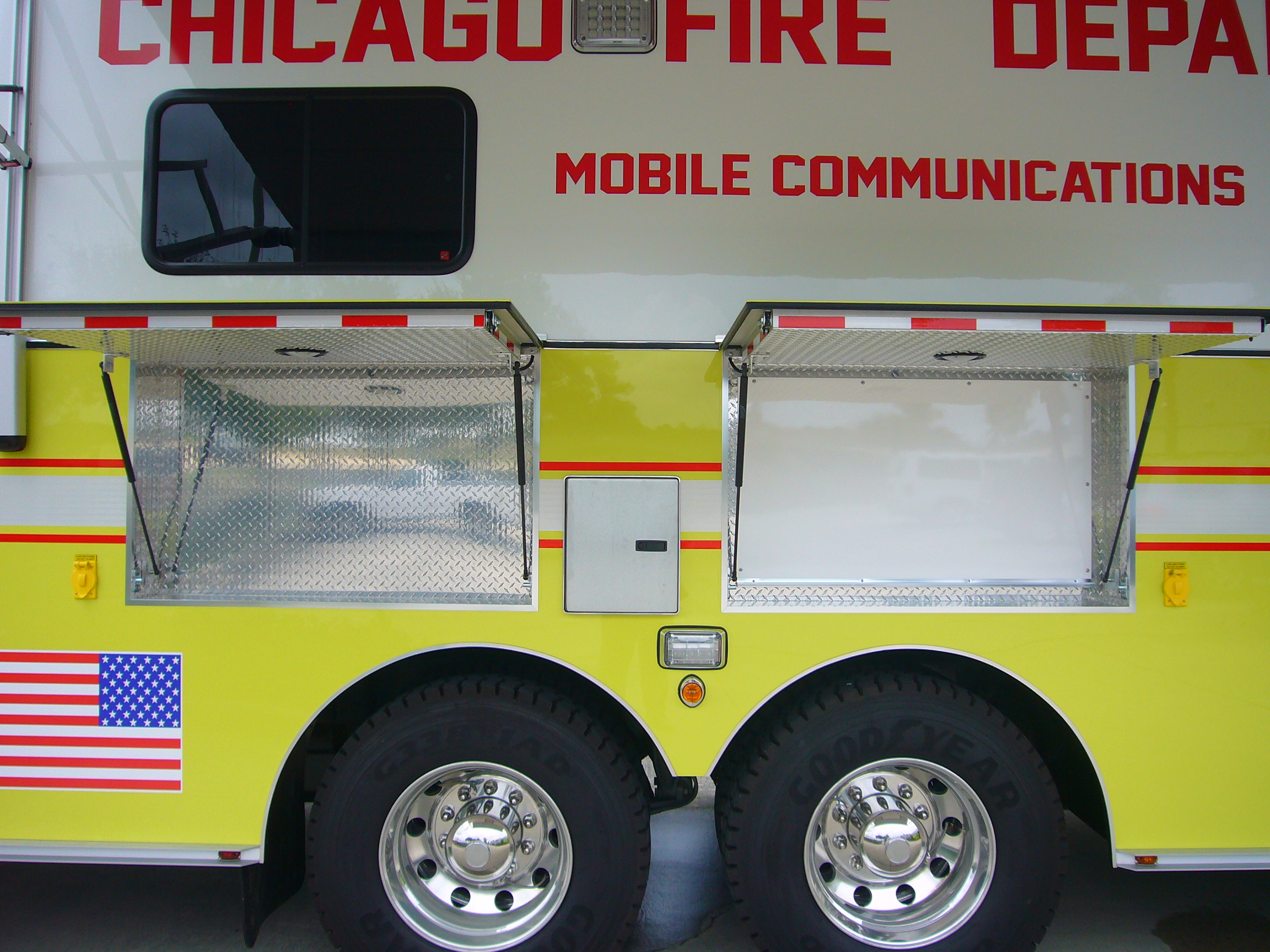 Fire Rescue Mobile Comand Post - Chicago Fire Dept. | EVI
