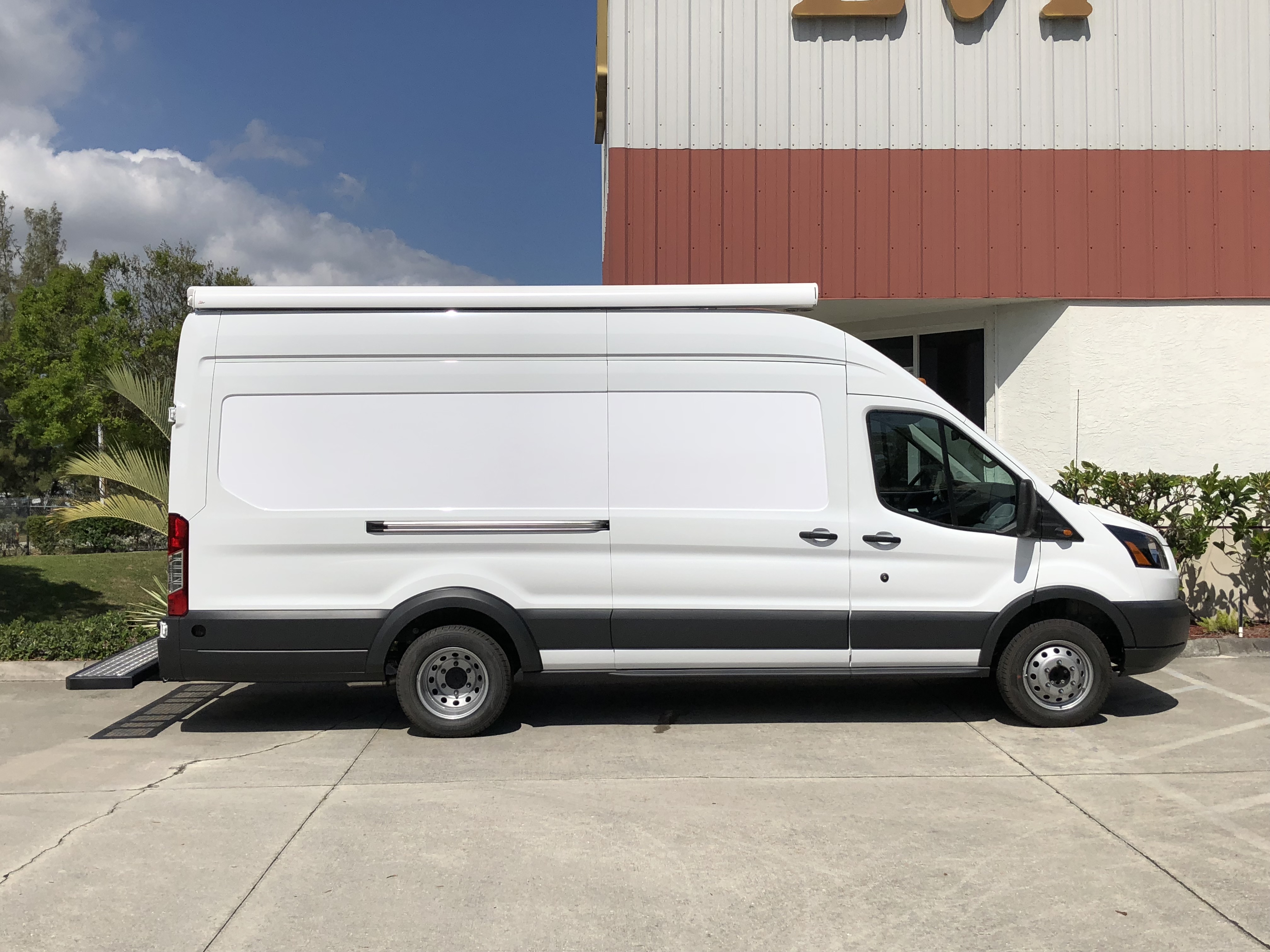 SWAT Van Conversion - Hollywood PD | EVI