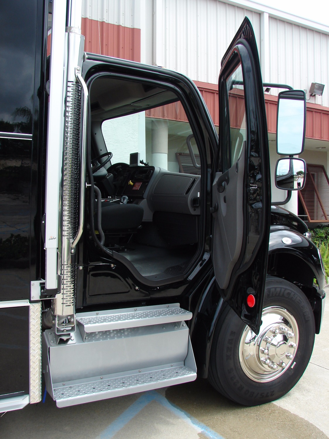 20 Foot Mobile Command Units - Gloucester County Emergency Mgmt | EVI