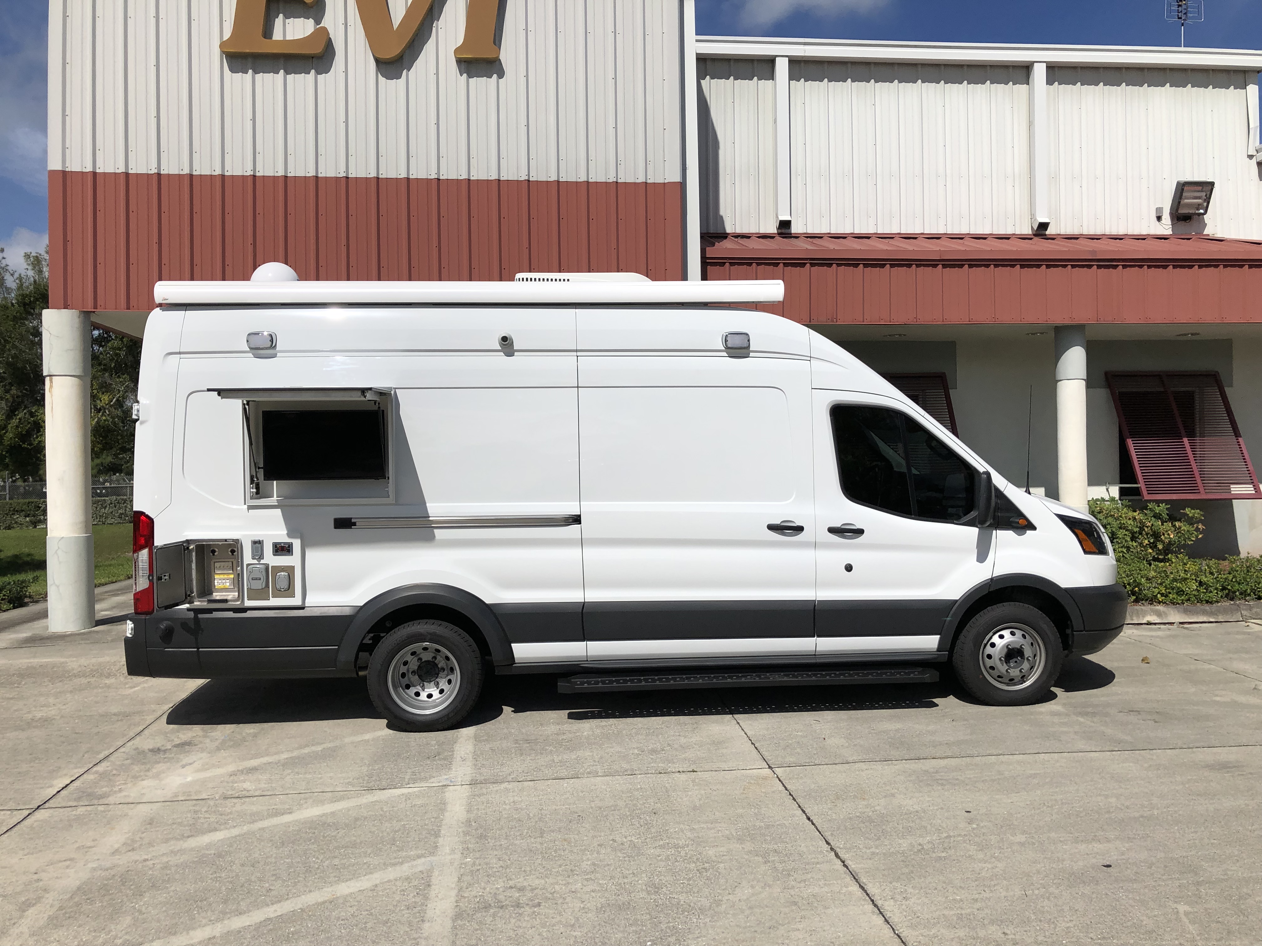 Camer Forensic Van - Miami-Dade PD | EVI