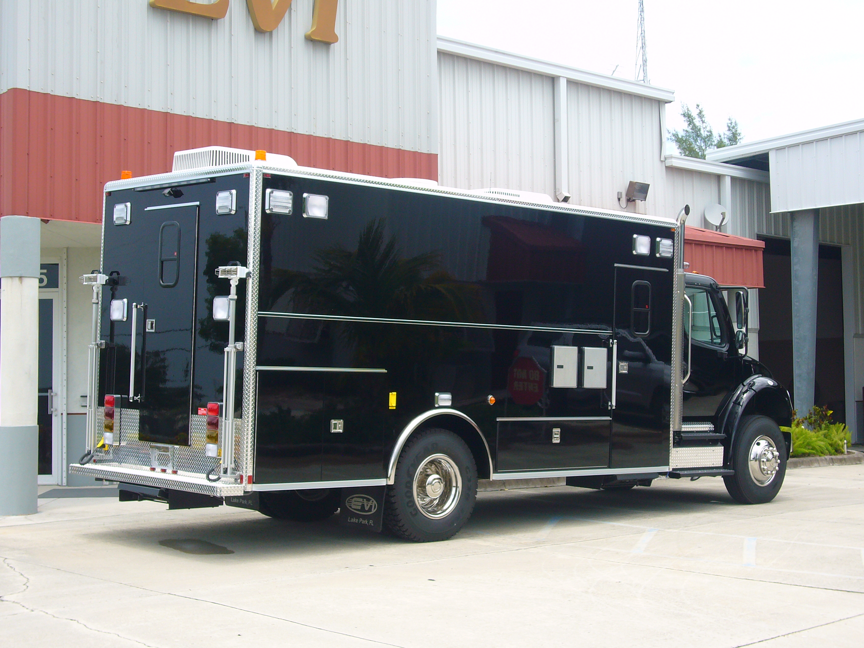 Critical Incident Response Truck - Monroe County S.O. | EVI