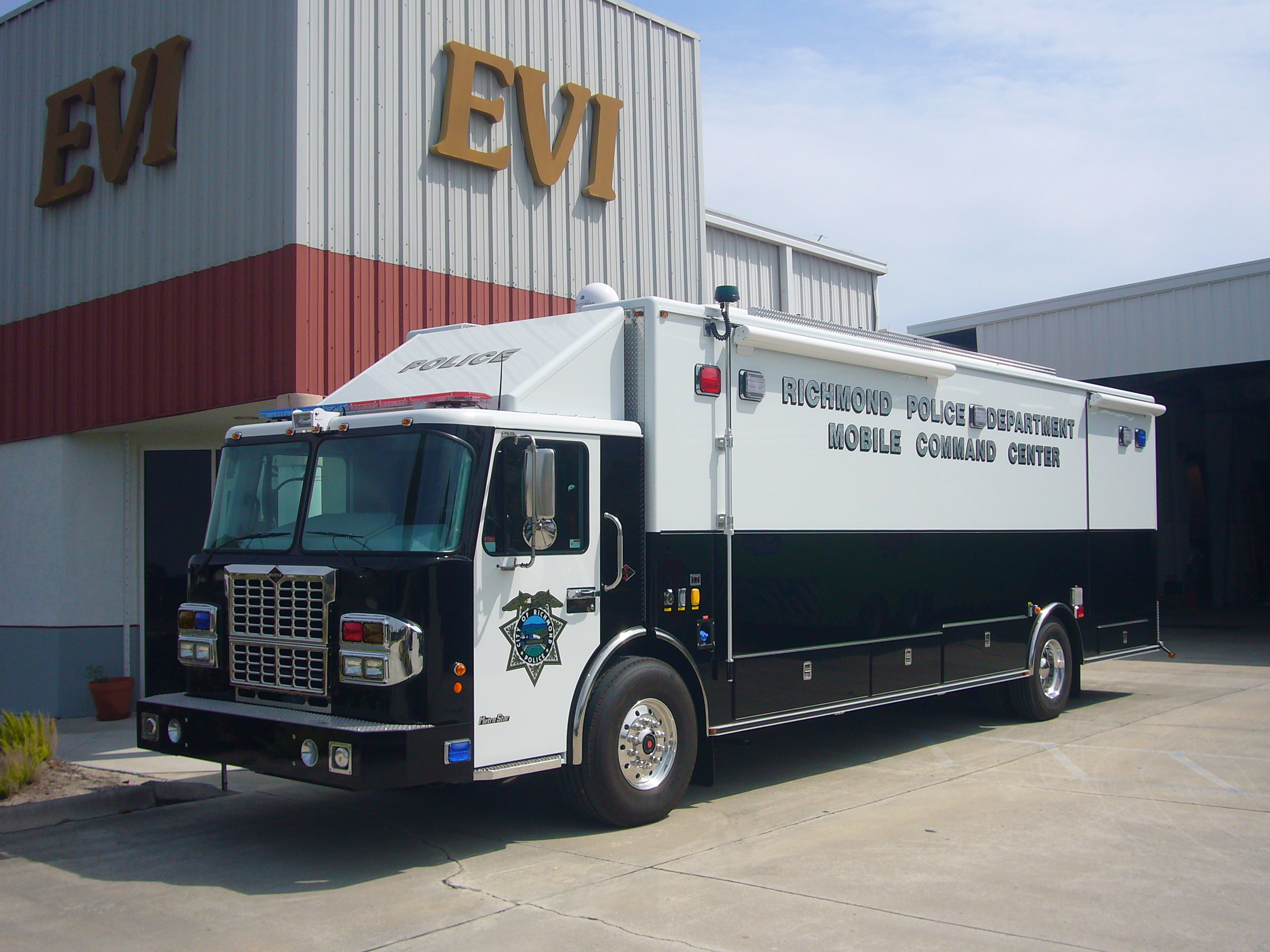 Mobile Command-Communication Truck - Richmond Police Department | EVI