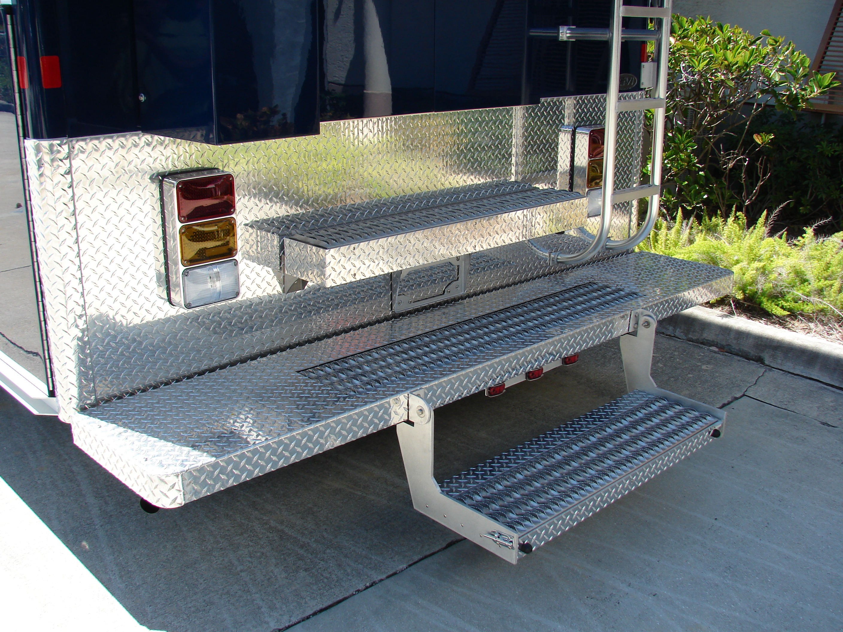 Command SWAT Vehicle - Puerto Rico Police Dept. | EVI