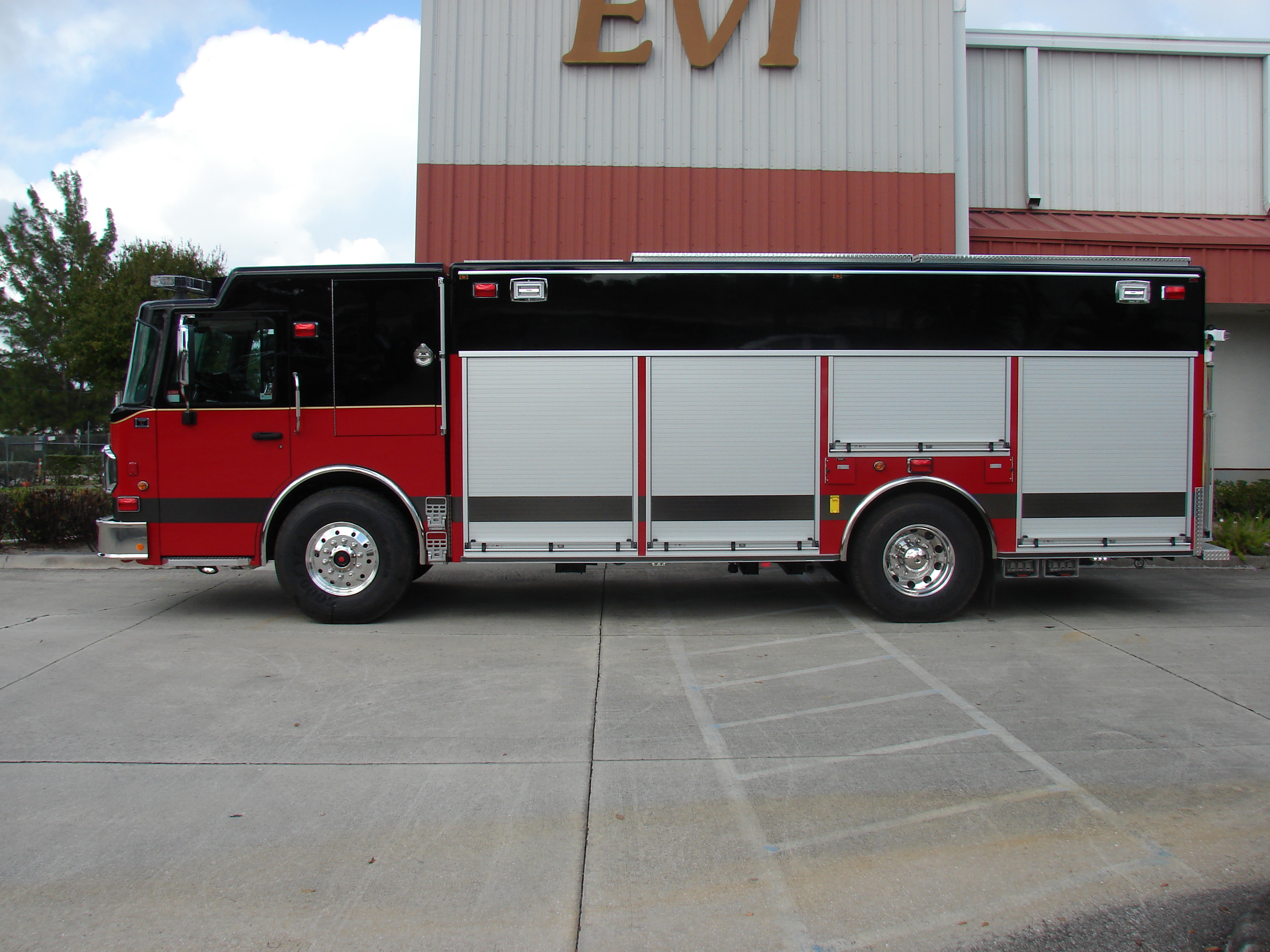 Walk Around Heavy Rescue - Richmond Fire Dept. | EVI