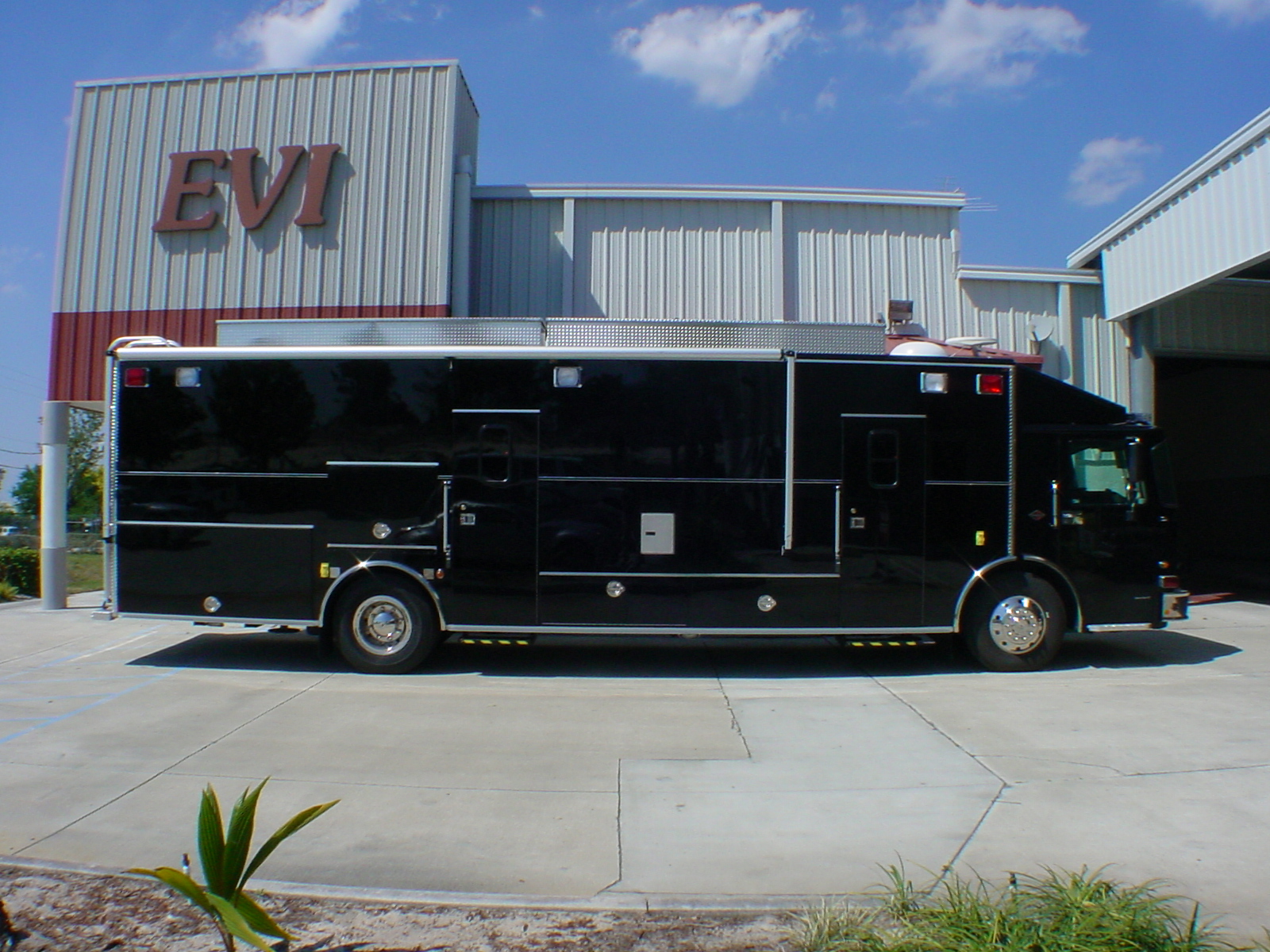 Critical Incident Response Command Truck- Monroe Co. S.O. | EVI