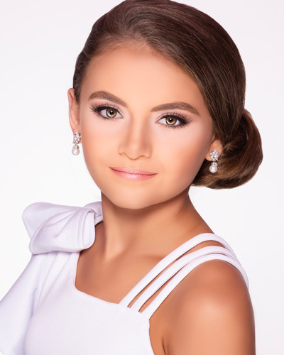 Mary Hyatt S. | Royalty USA