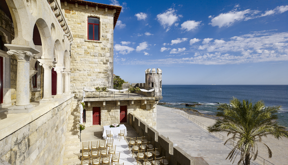 Forte da Cruz beach castle Portugal