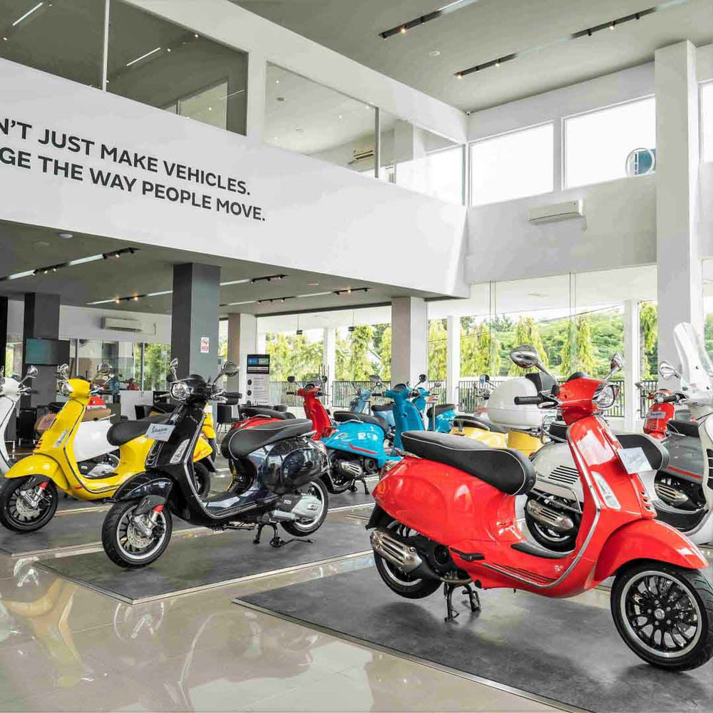 OTOPLUS-ONLINE I Dealer Premium Motoplex Piaggio Vespa Hadir di Jember ...