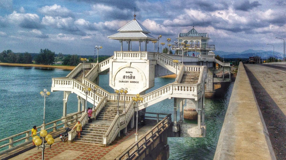 Sarasin Bridge | Out of Paradise