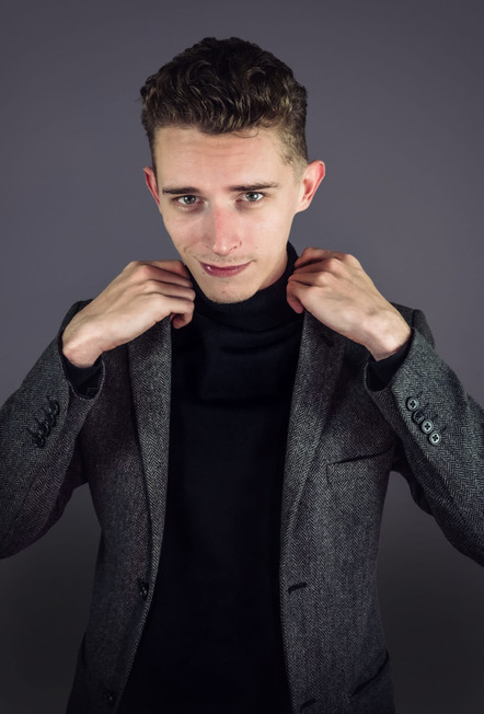 Stephen White | Superb Male Vocal | Modern & Classics