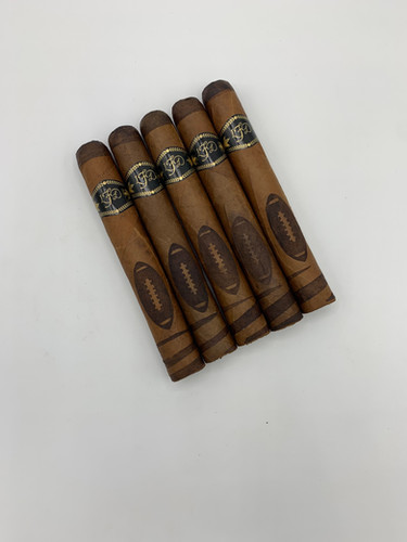 La Flor Dominicana 2020 Football Edition | Historic Cigars