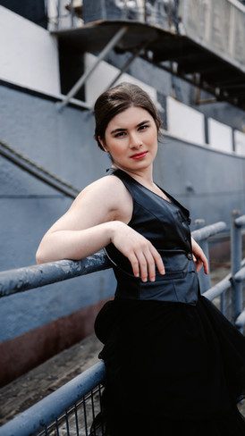 ABOUT | Ana Gelovani