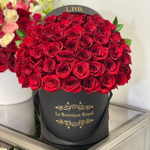 Signature Red Roses Box | Le Boutique Royal
