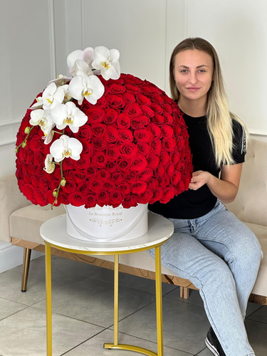 Signature Red Roses with Orchid | Le Boutique Royal