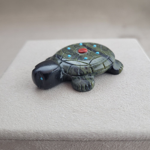 Ricolite, Apple Coral & Serpentine Zuni Turtle Fetish by Reynols ...
