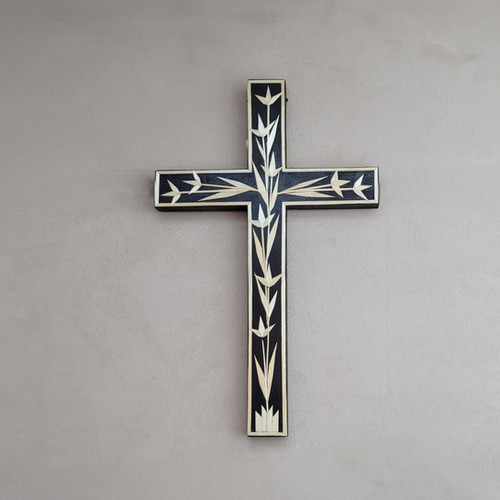 Floating Straw Applique Cross, Flower Motif, by Tim Valdez | True West ...