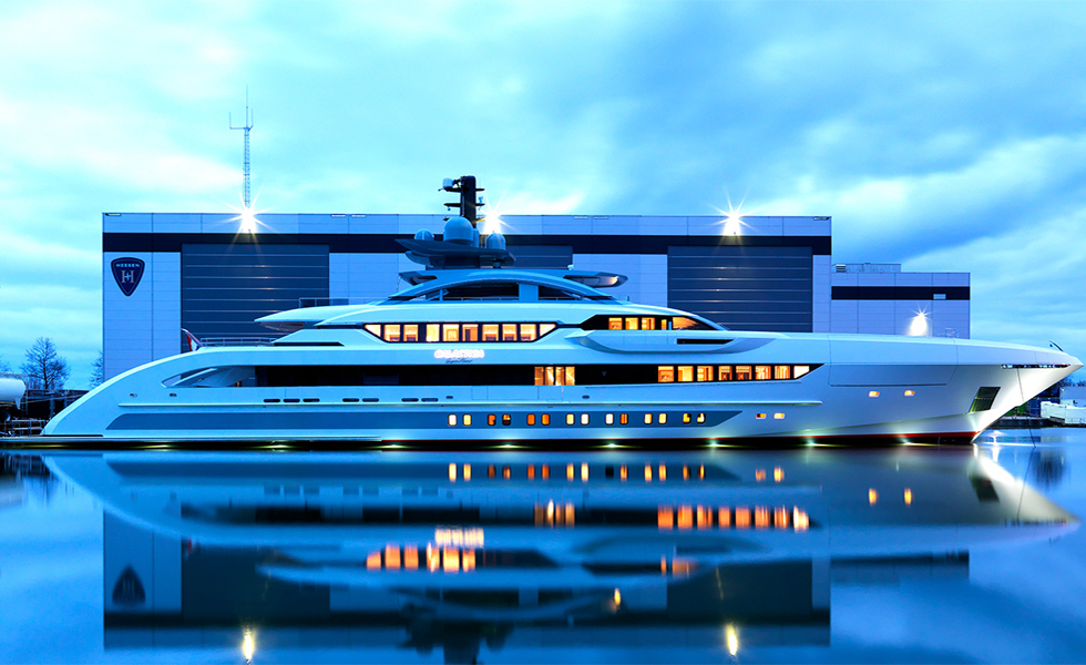 Yacht de Luxe, mega yacht : 61 m jusqu’à 130 m