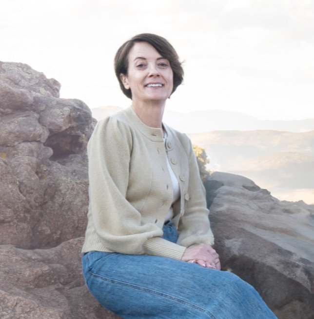 Mary Betty | 18 Hands