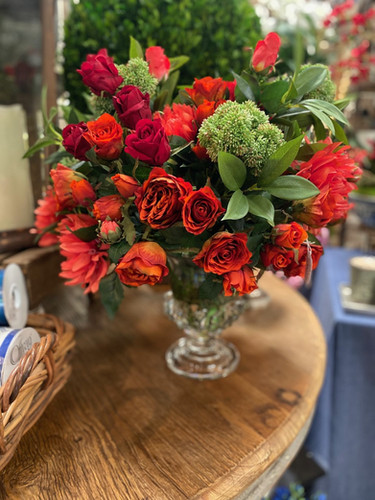 THE CHELSEA BOUQUET 23"H | Designer Flower Cent