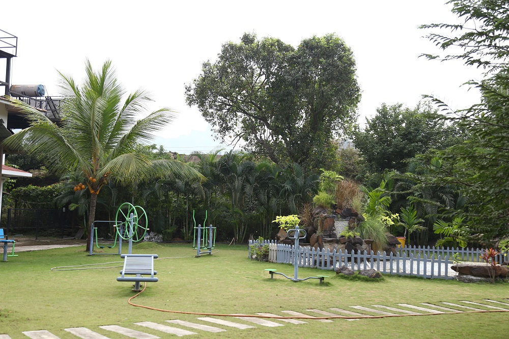 OPEN GYM. SLIDES & SWINGS. CYCLES