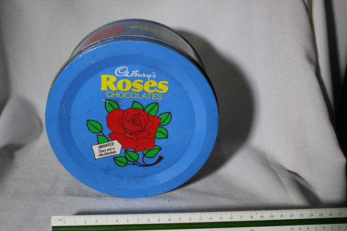 Vintage Cadburys Roses Chocolate Tin Beautiful Condition Packed ...